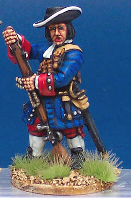 LS58 Matchlock Musketeer - Loading Musket (1 figure) | LS58 | Front ...